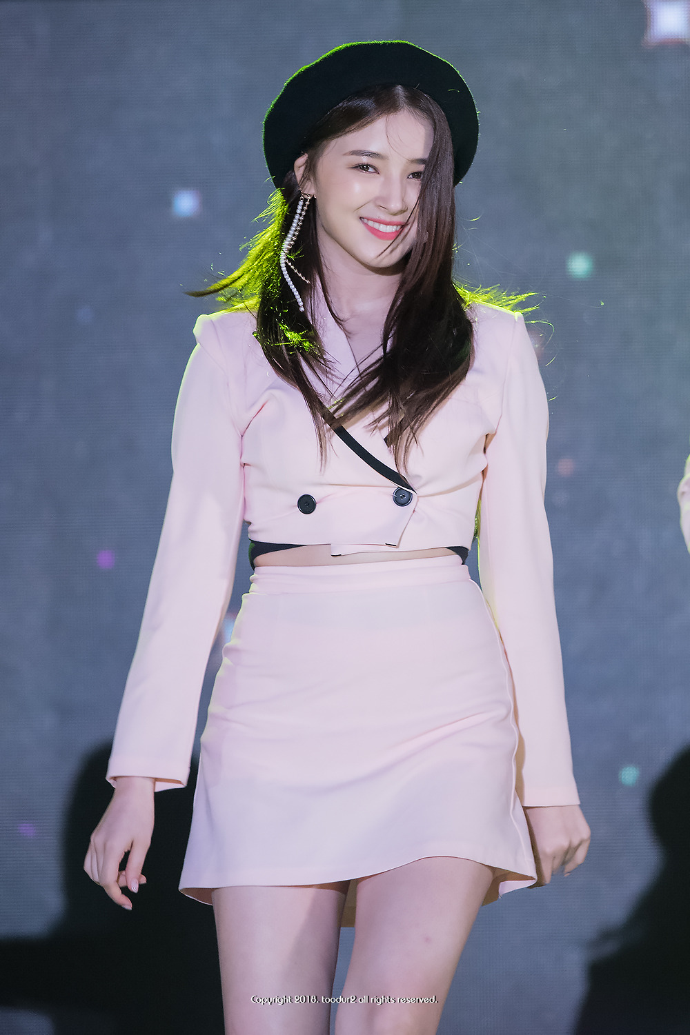 MOMOLAND Nancy is so beautiful in pink - Who's your bias?