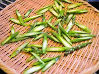Recipes for Tom: Asupara no namuru / asparagus namul salad (plain)
