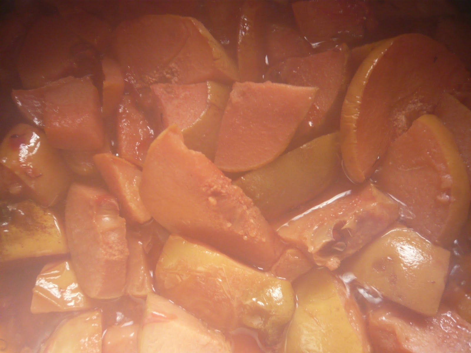 La bonne bouffe: Spiced Quince Brandy