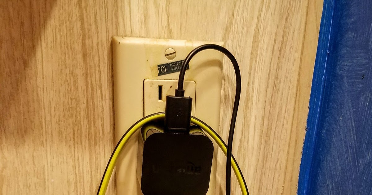 DIY Bathroom Charging Pocket