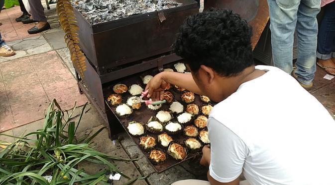 Bika Bakar Makanan Khas Minangkabau Sumatera Barat - Caretet
