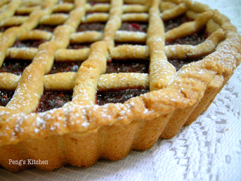 Peng's Kitchen: Classic Linzer Tart