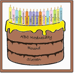 Mumbai Daily Snapshot: Hand-Cart Wallahs (Haath-Gaadi Wallahs)