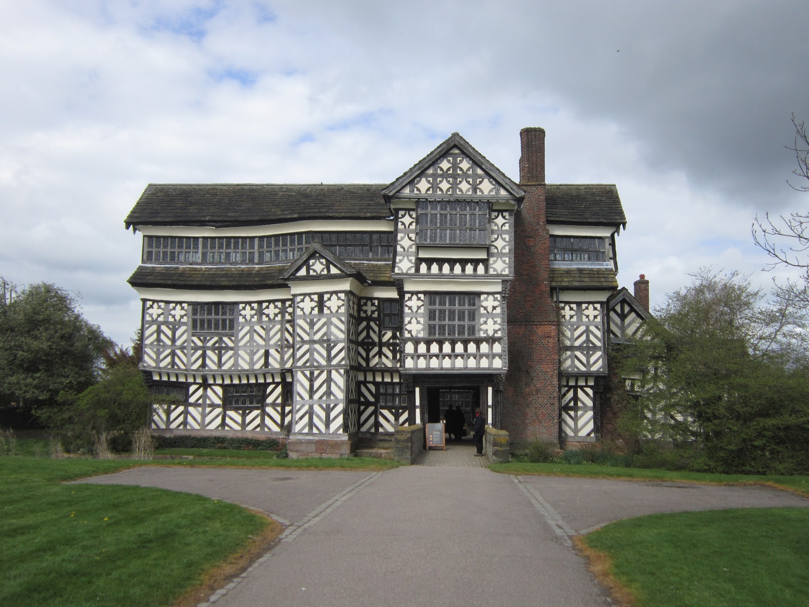 A crooked gem - Little Moreton Hall