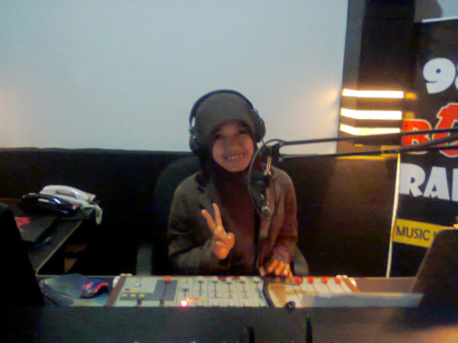 NajwaLinda !!: Cara Menulis Script Radio