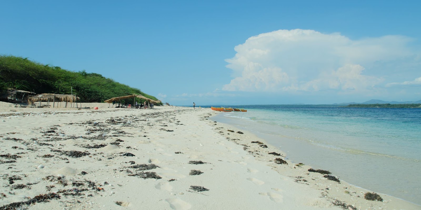 The Unconventional Guide to Badoc White Sands Island | AvianQuests