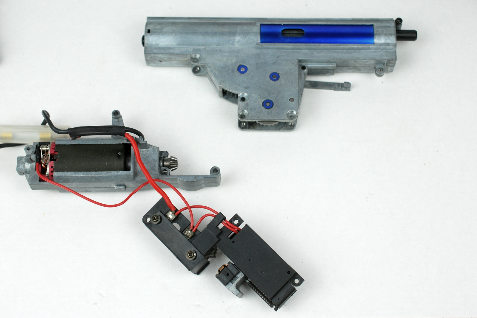 Let's Tech It From The Top: Fixer-upper Part 4: Classic Army P90