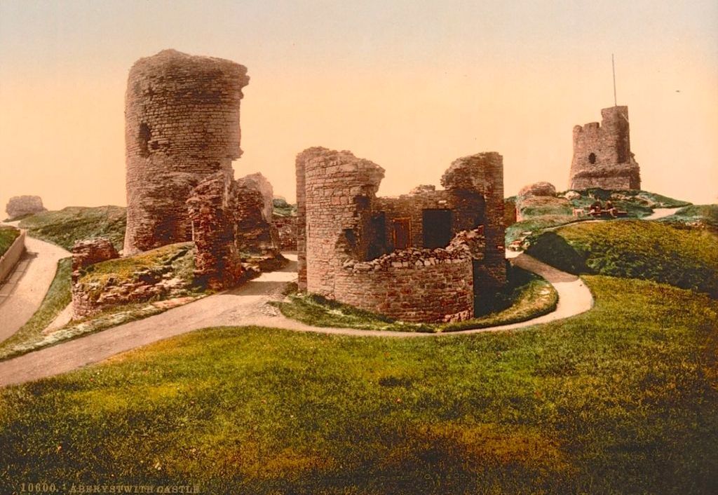 The Castles of Wales: These 19th Century-Old Landscape Pictures of ...