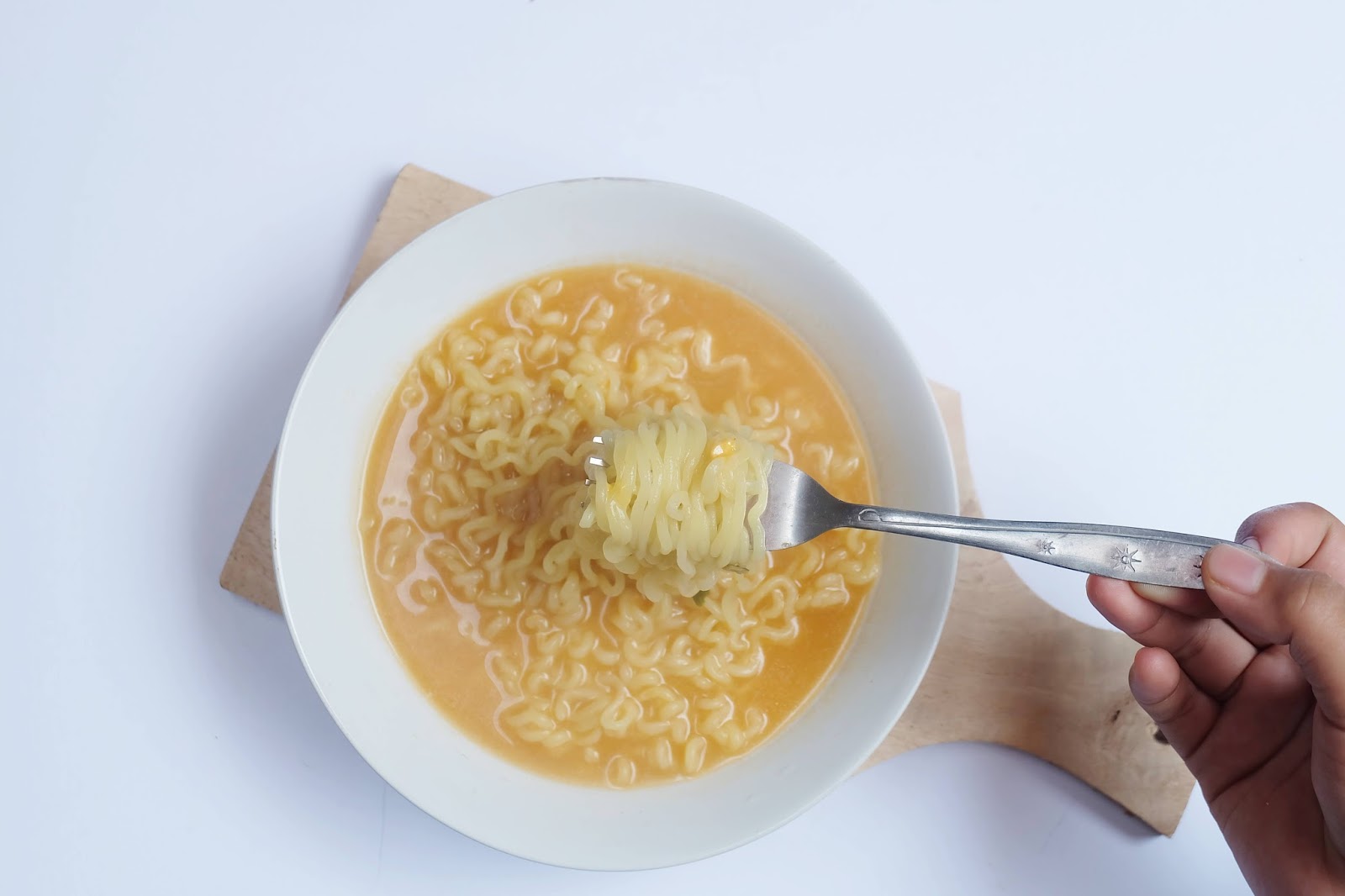 Nyicip Paldo Cheese Ramyun Korea - Wulan Kenanga