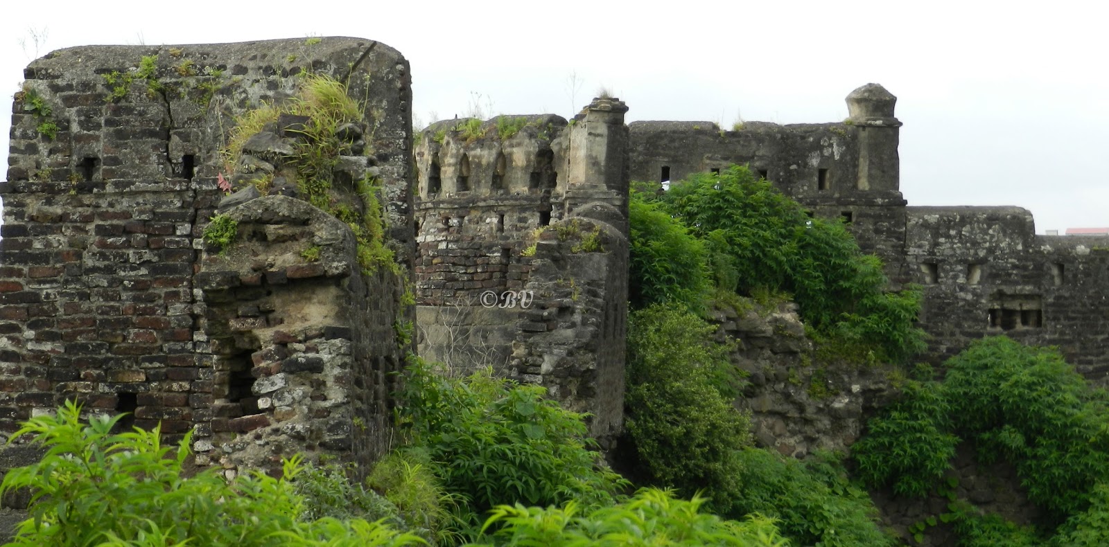 Forts Of India: Chakan Fort