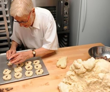 Scrumpdillyicious: Mary McLeod's Chocolate Shortbread