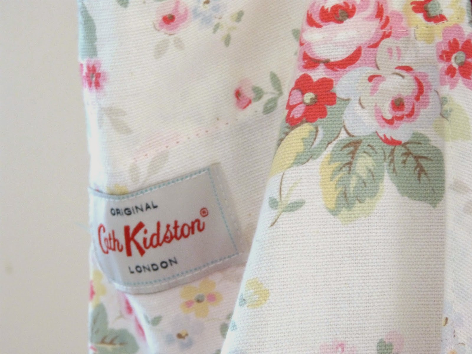 Pretty Little Quilts: Cath Kidston Rainbow