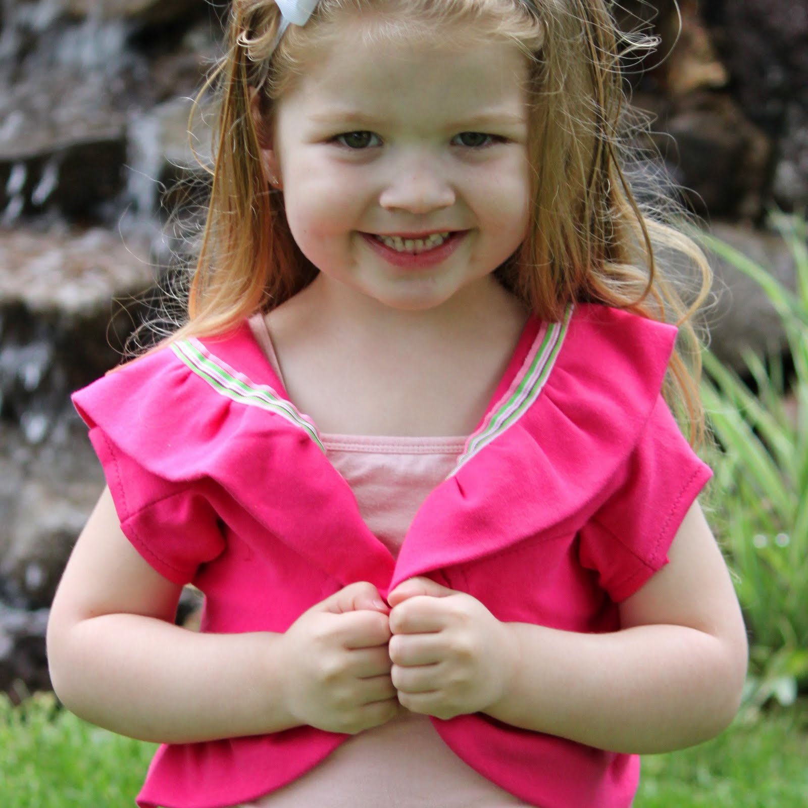 carolina fair: The Easy Ruffle Shrug pattern is done!