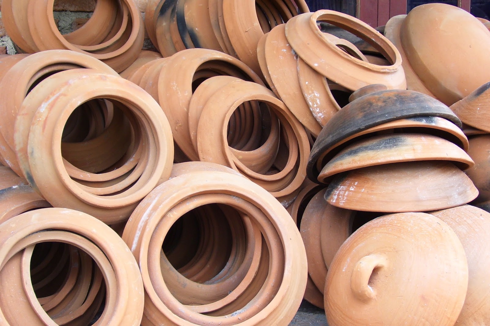 Karanganyar Borobudur: Kerajinan Gerabah