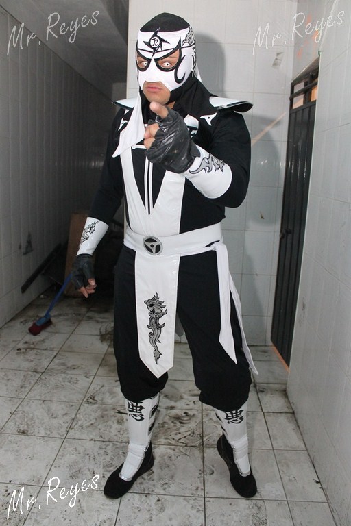 ESTRELLAS DEL RING.: "Sepultare la leyenda de Octagón" Pentagón Jr.