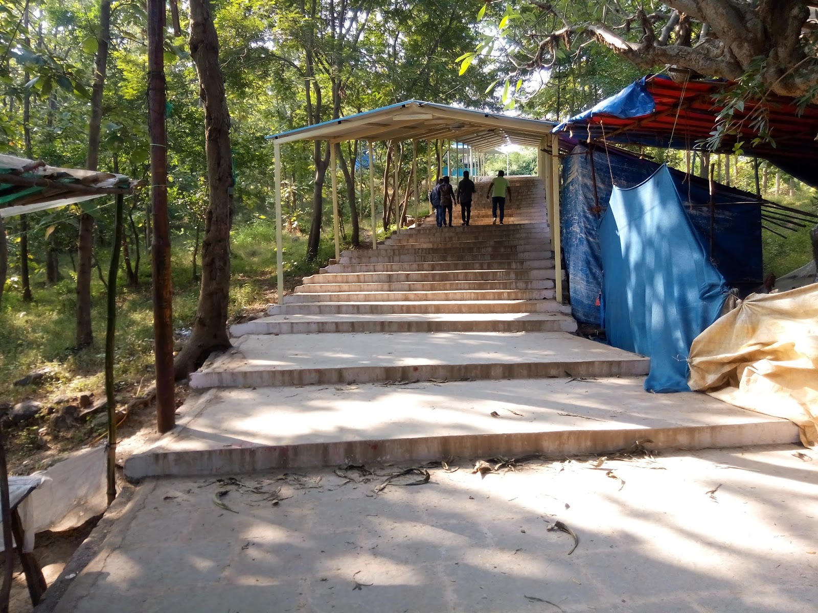 Parnera Fort atop Parnera Hill in Atul near Valsad in Gujarat (India ...