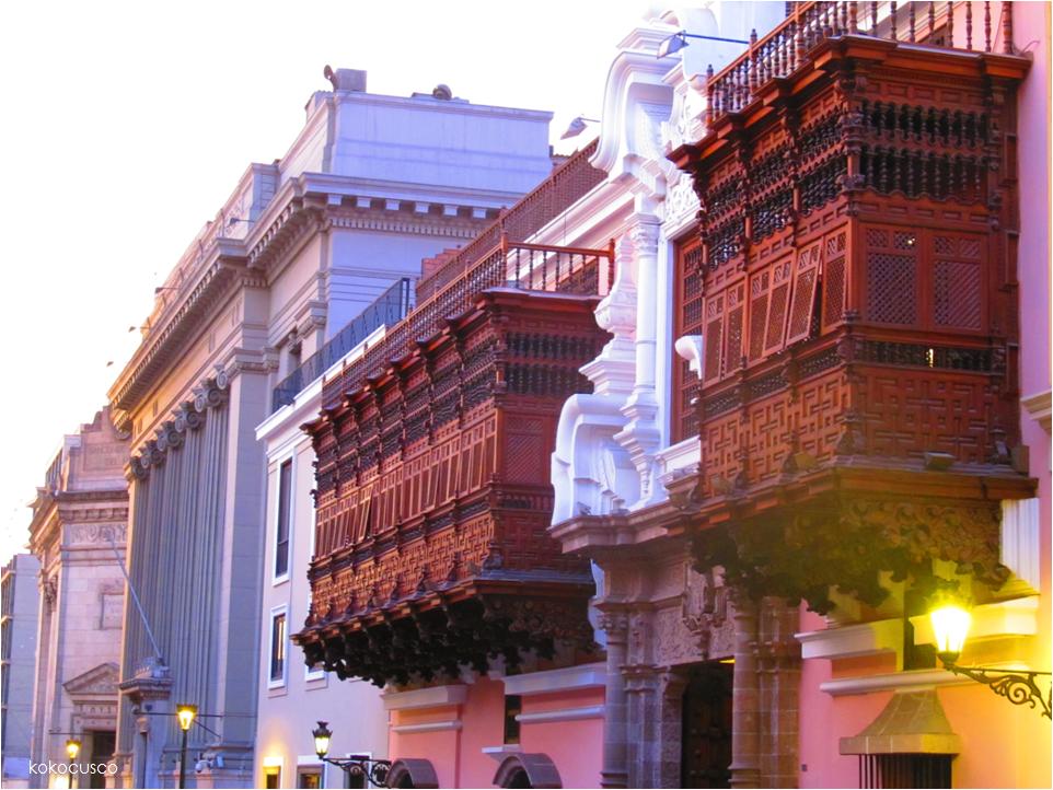 Balcones de Lima - Perú