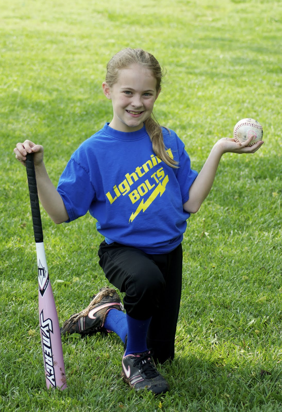 Peacocks and Petticoats Photography: Softball Poses