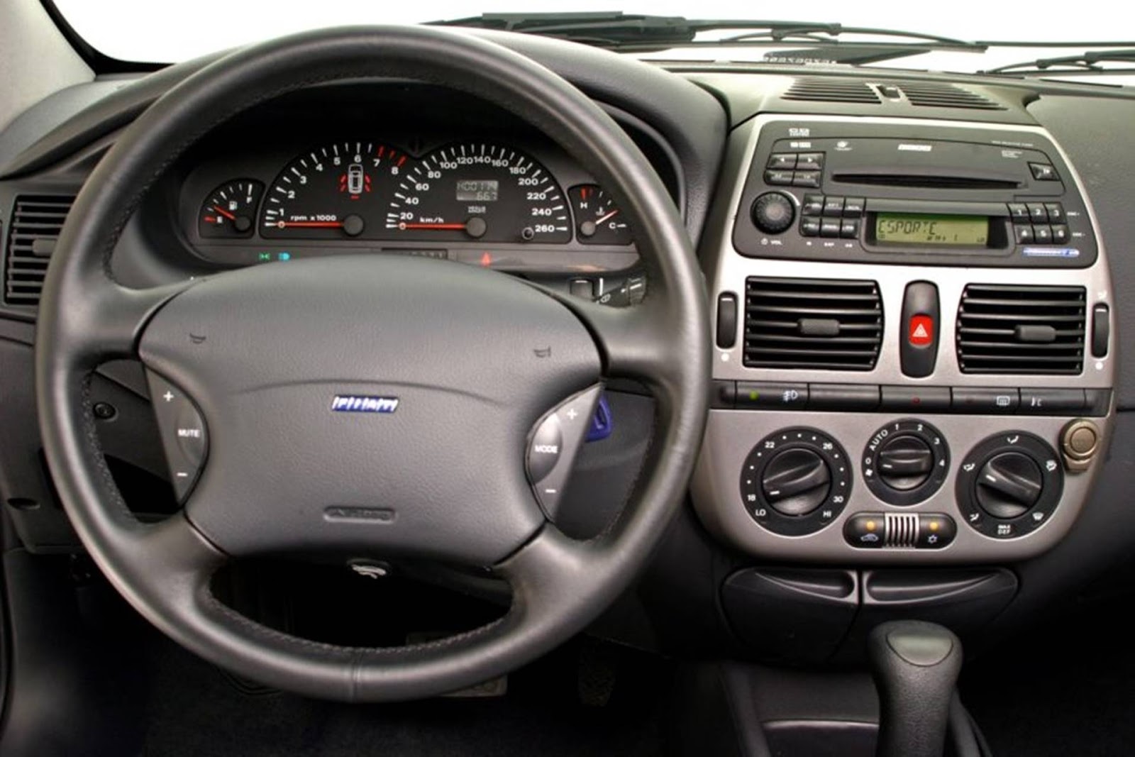 Fiat Marea Turbo: fotos, consumo e preço. É uma bomba?