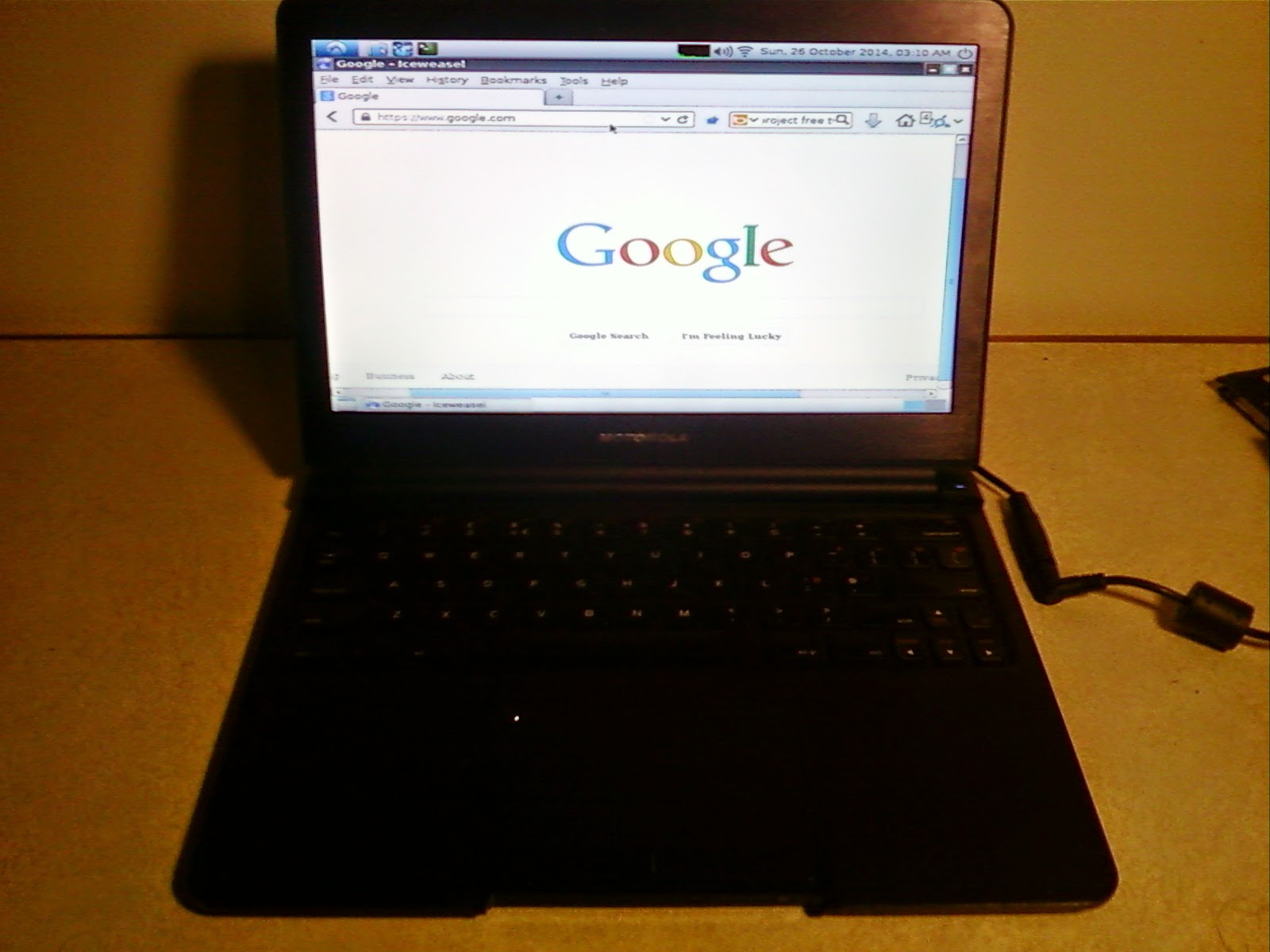 DansDIY: Motorola Lapdock Netbook