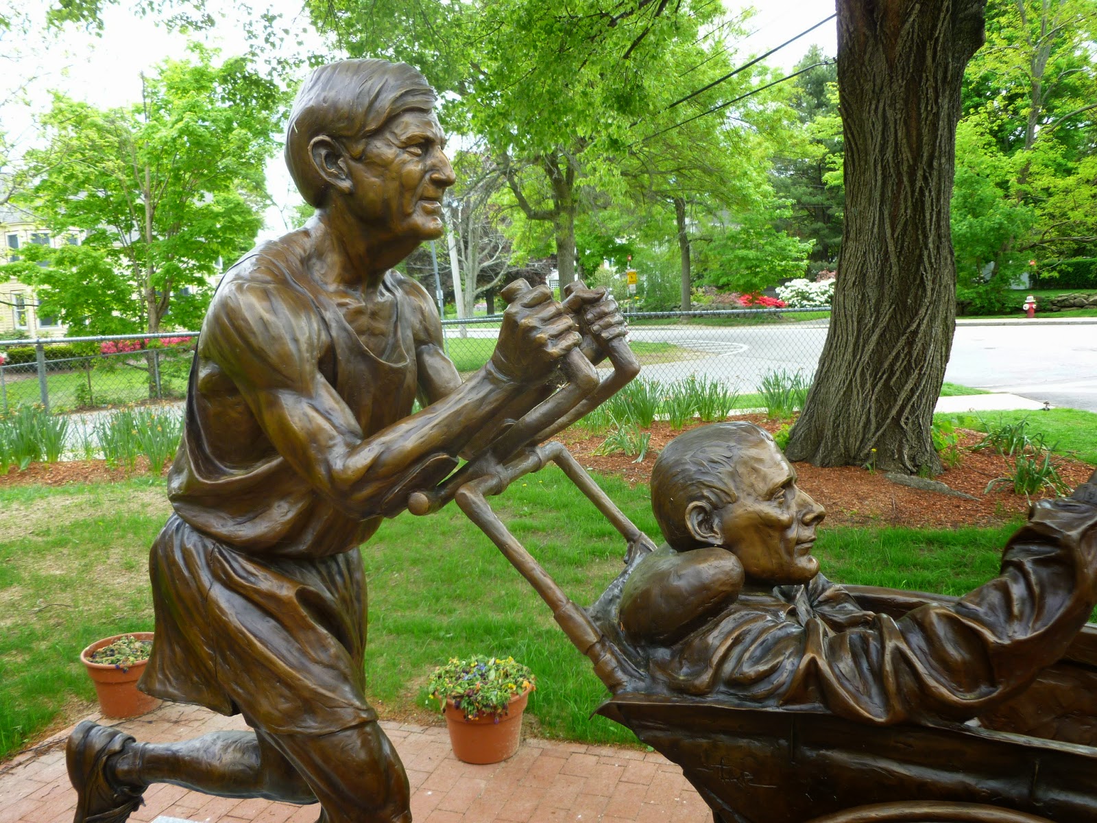 Photo-ops: Living Statues: Rick and Rick Hoyt (Team Hoyt) - Hopkinton, MA