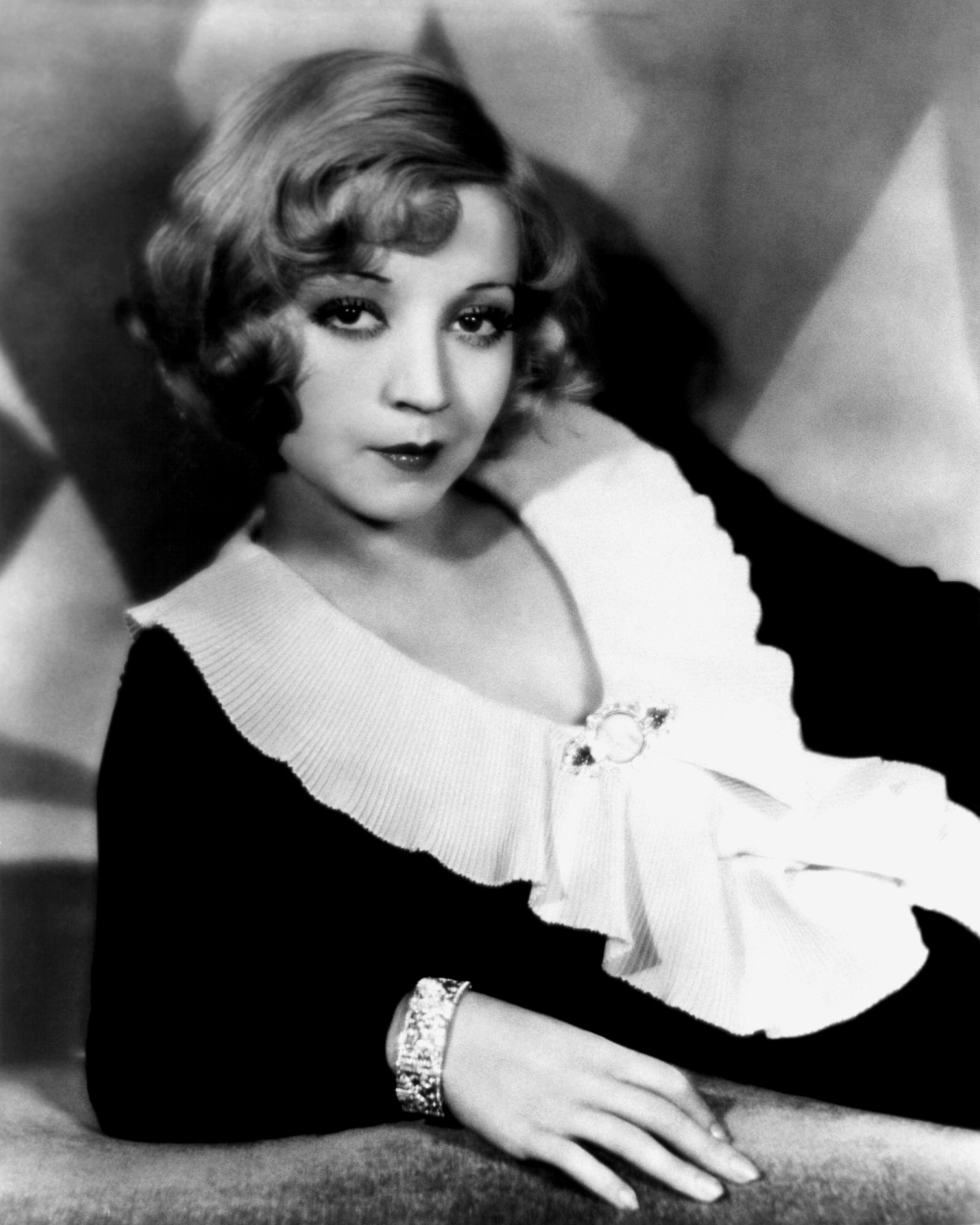 Vintage Threads: Vintage Threads Style Icon: Alice White