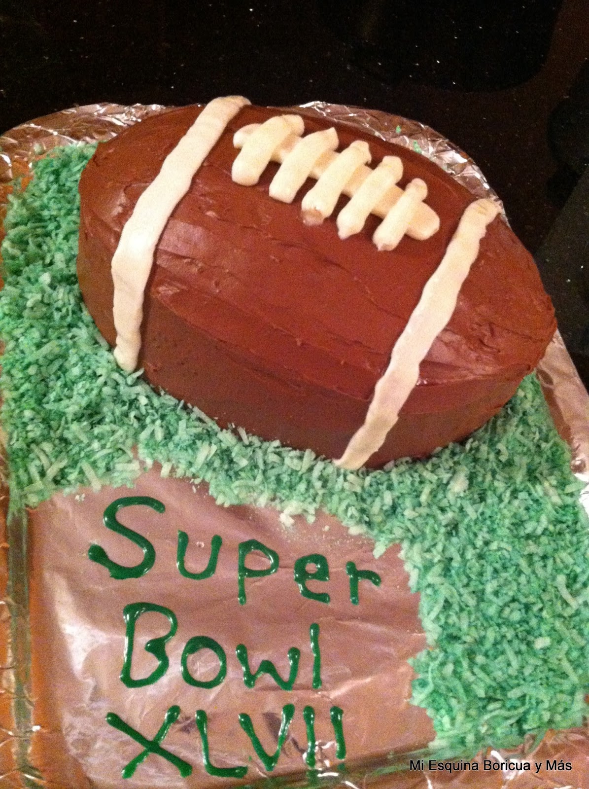 Mi Esquina Boricua y Más: Bizcocho (pastel) Football Americano