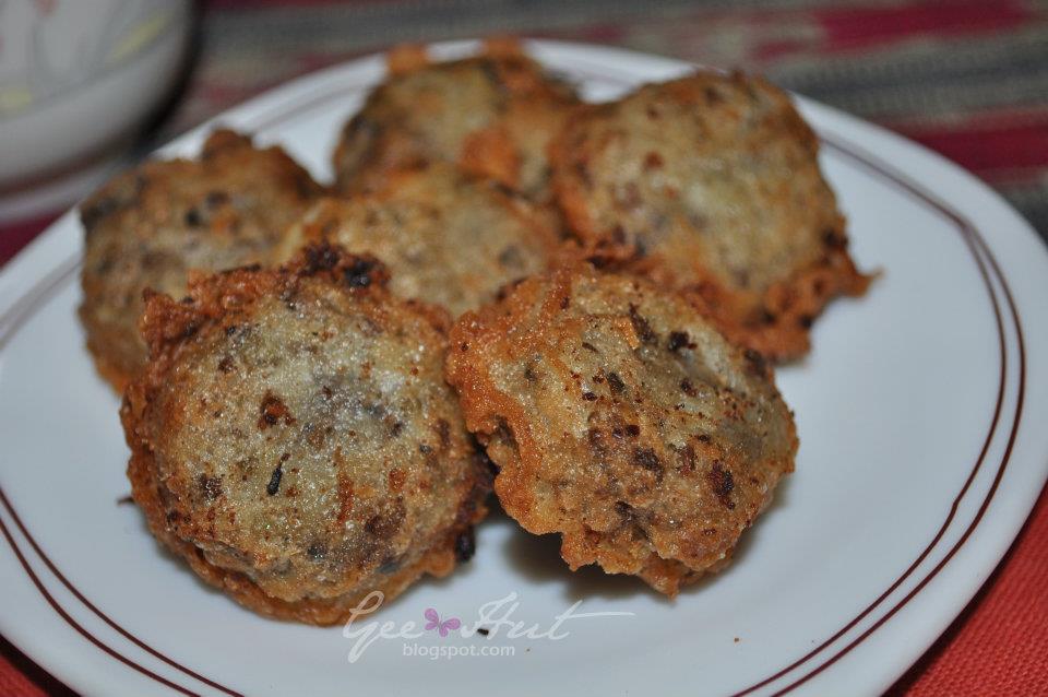 GeeHut: Kuih kacang @ rengas @ kasturi