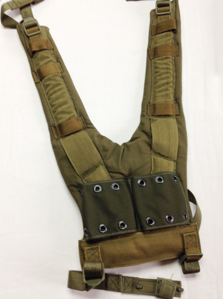 Webbingbabel: Canadian Army WE'82 Yoke Webbing with Straps