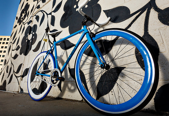 .: BLUE FIXIE