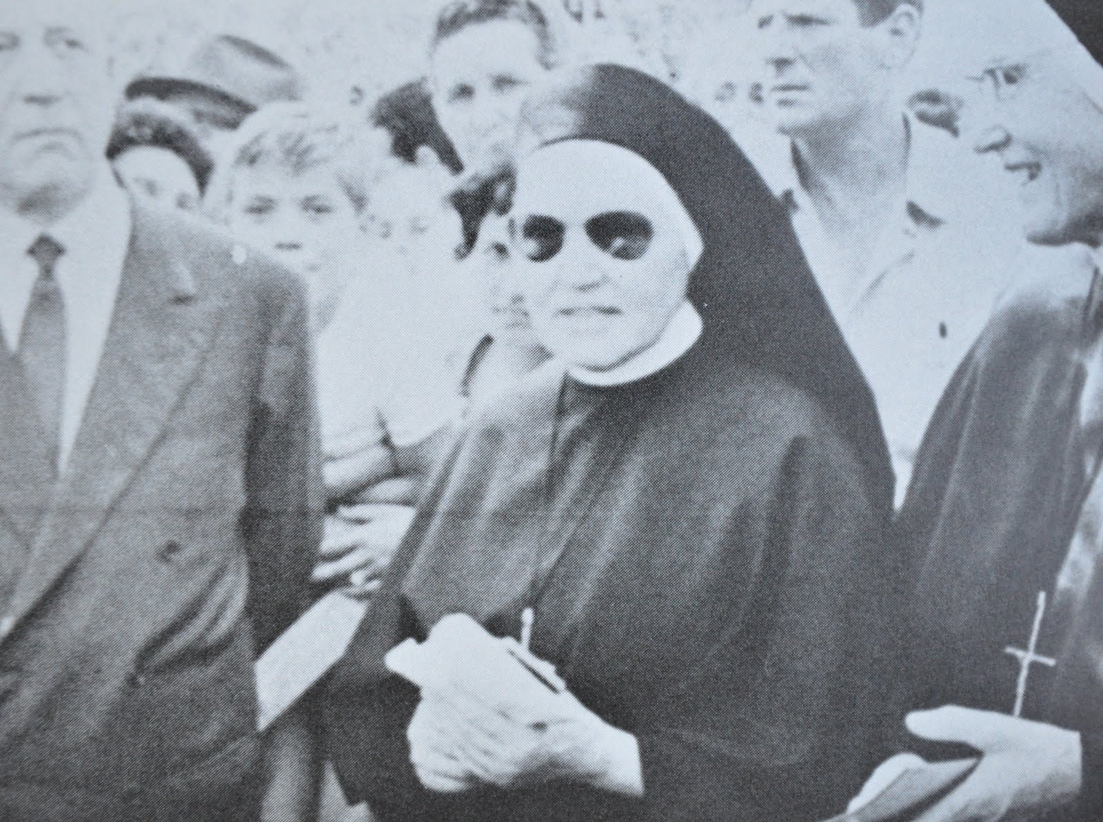 Orbis Catholicus Secundus: Mother Pascalina