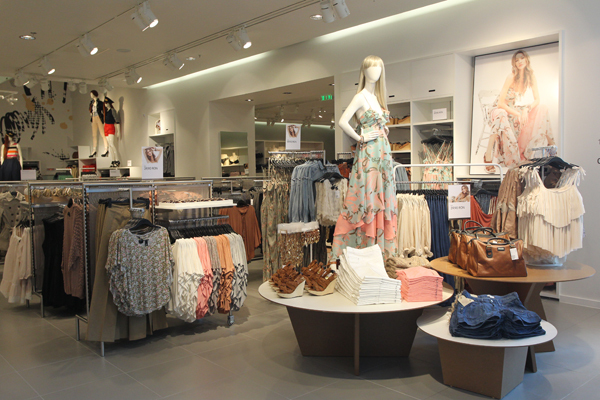 BeauBazar: FIRST H&M STORE - BUCHAREST, ROMANIA