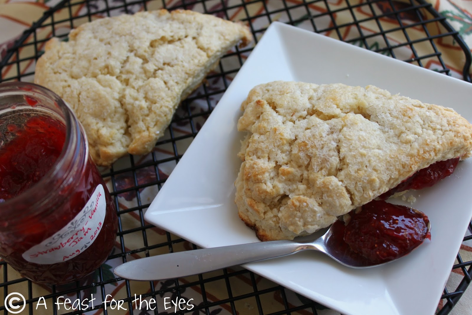 Homemade Vanilla Bean Scones - A Feast For The Eyes