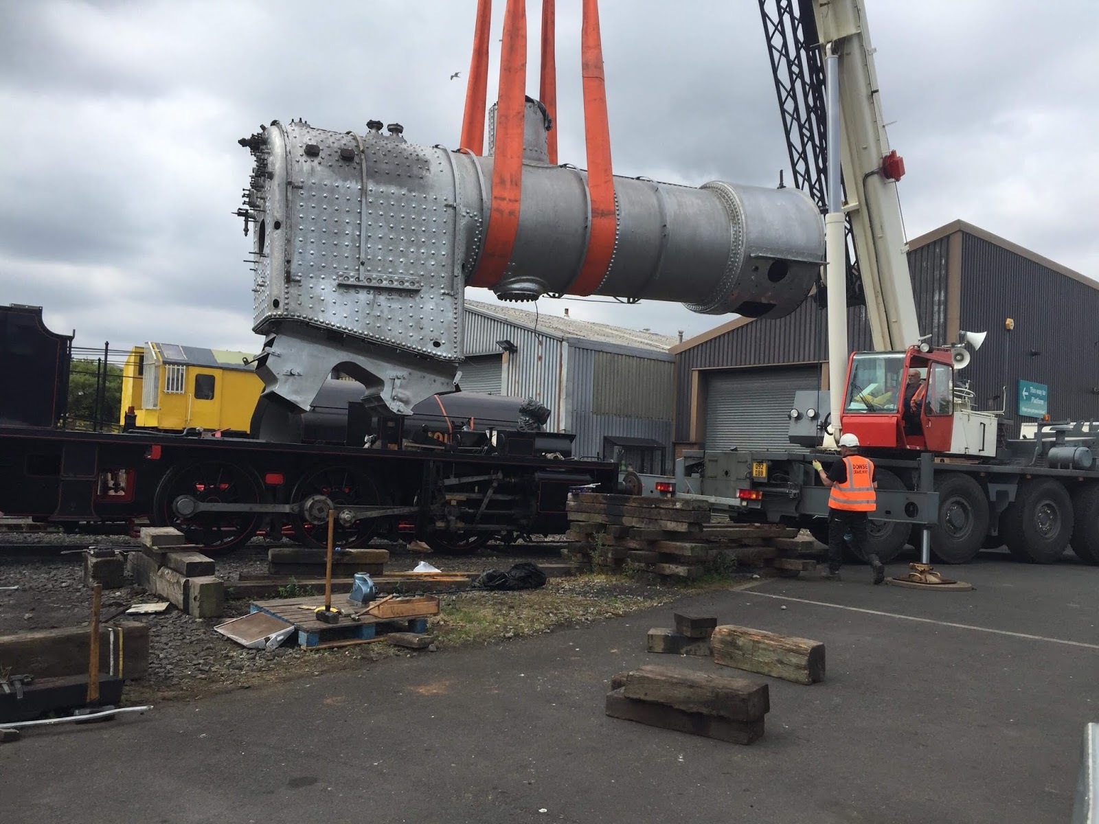 North Tyneside Steam Railway: 401 Boiler Lift