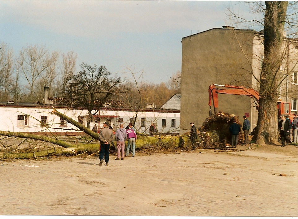 Historia Przedborza Przedbórz w historii: Remont przedborskiego Rynku w ...