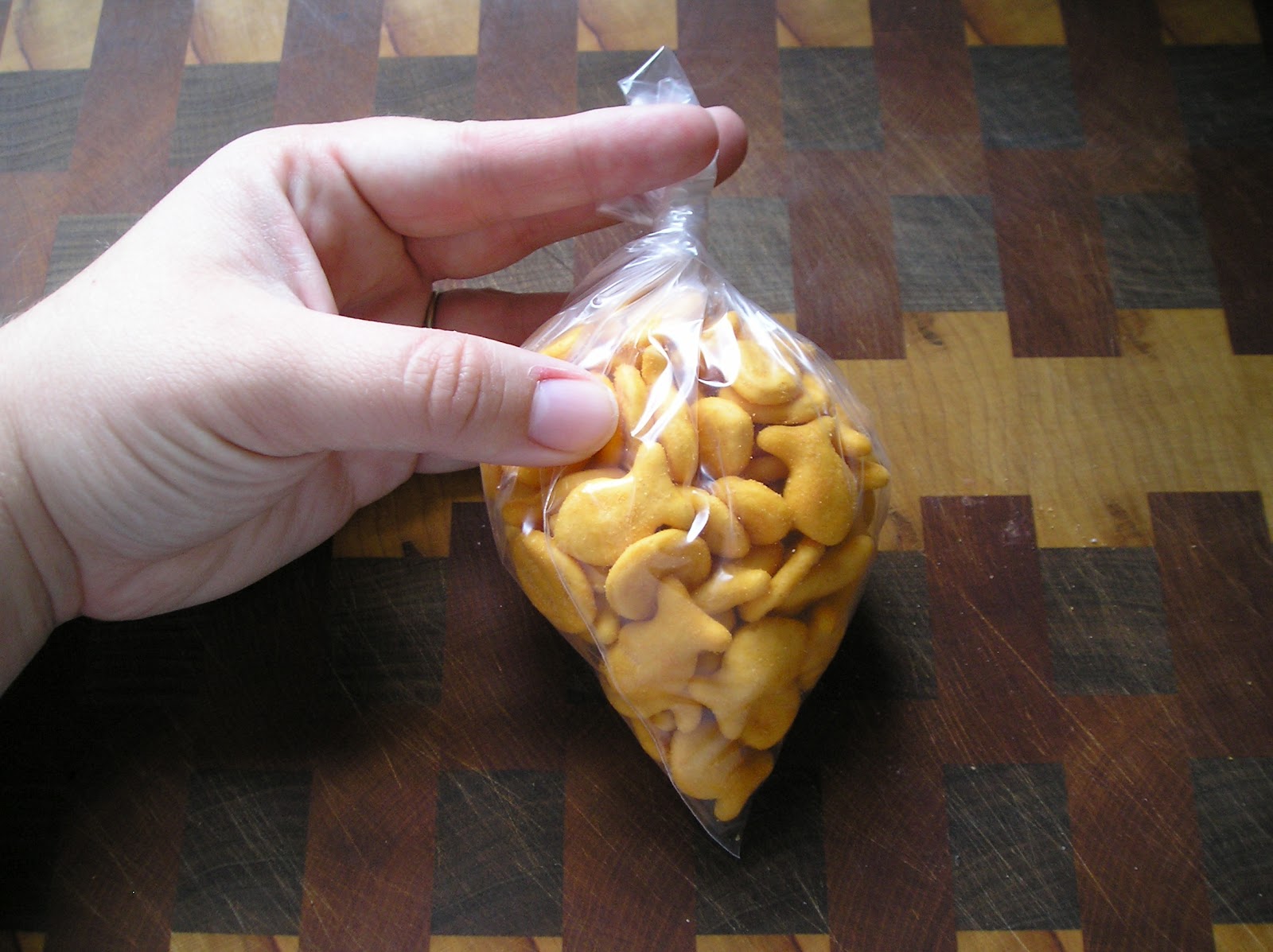 Easter Goldfish Carrots ~ Edesia's Notebook