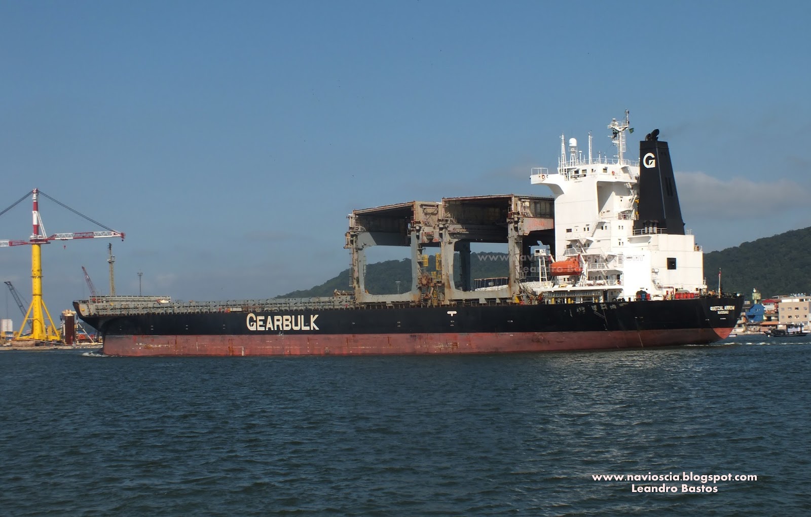 Navios de Santos & CIA: Navio QUETZAL ARROW