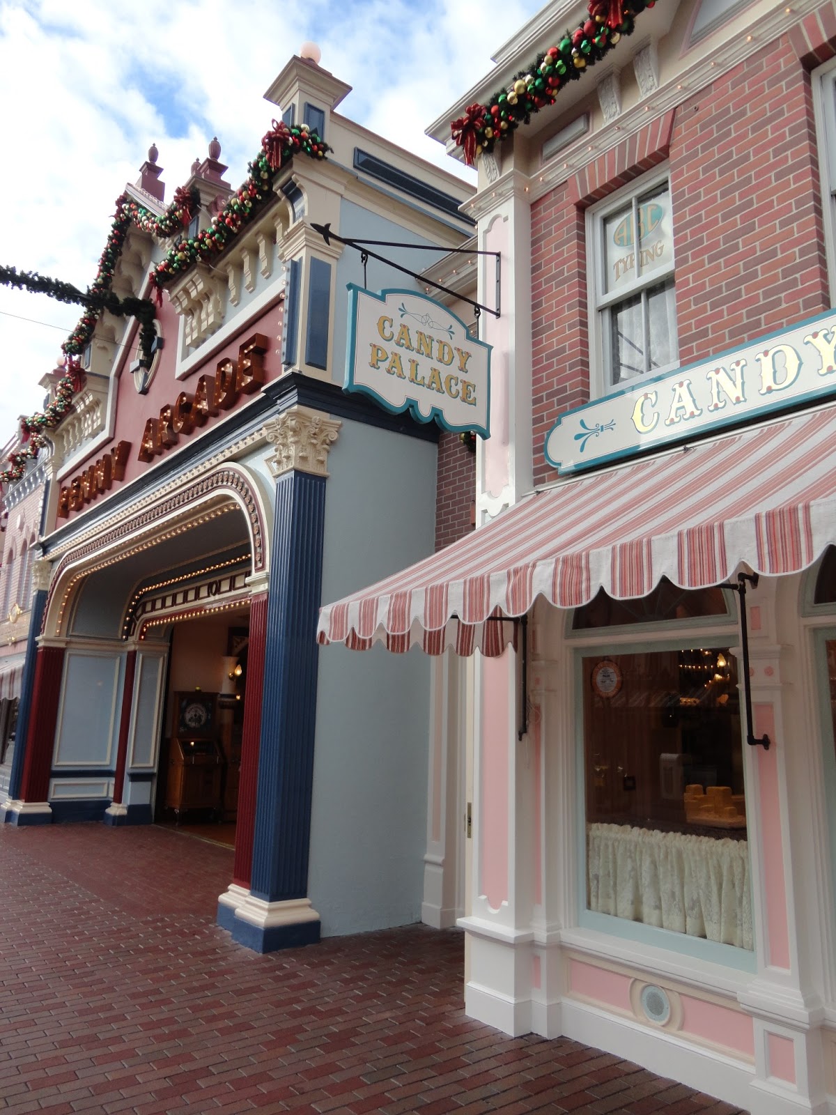 Disneyland: Main Street Candy Palace