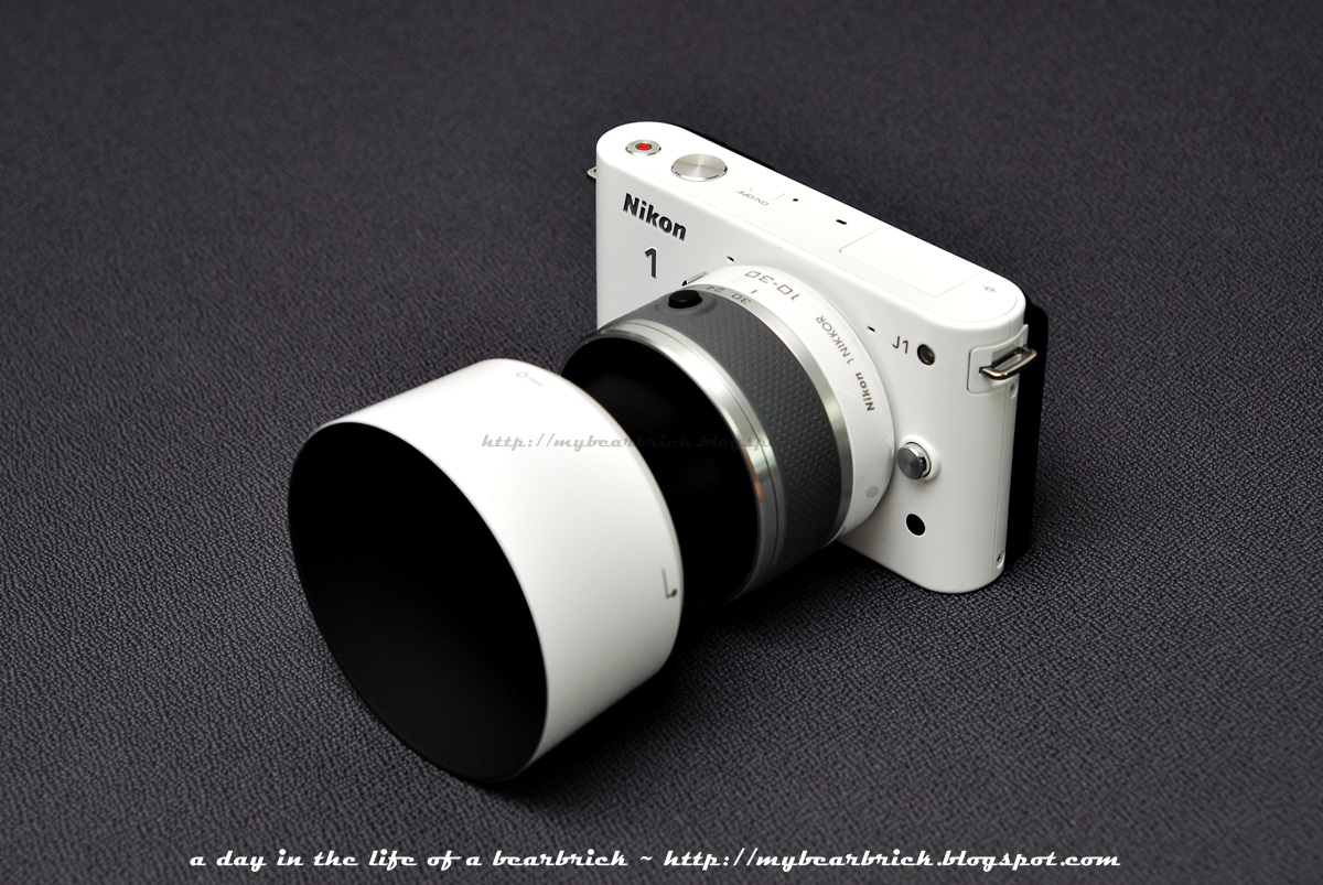 a day in the life of a BE@RBRICK: Nikon J1 ~ Hands-on Review