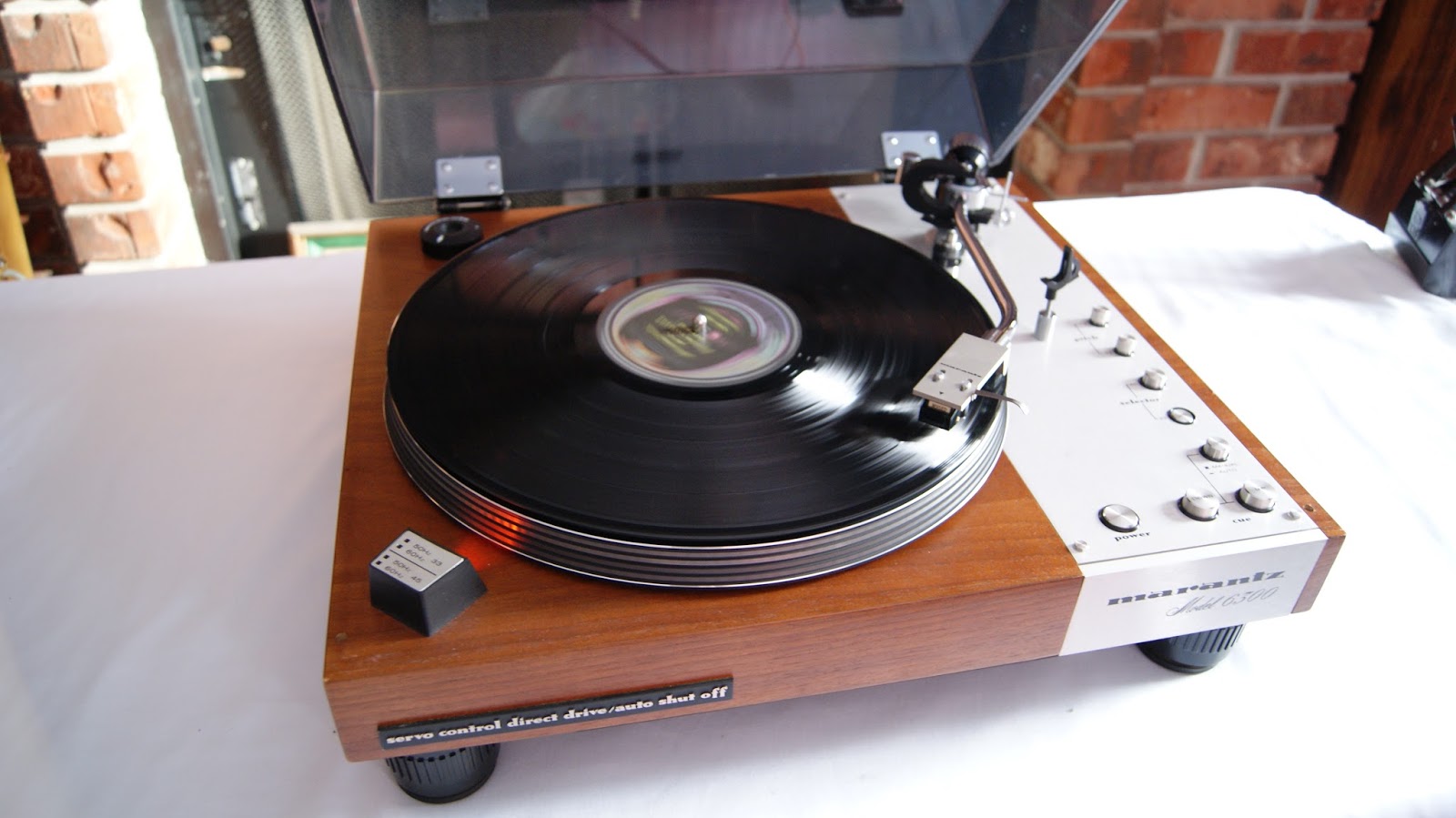 Marantz 6300 Turntable