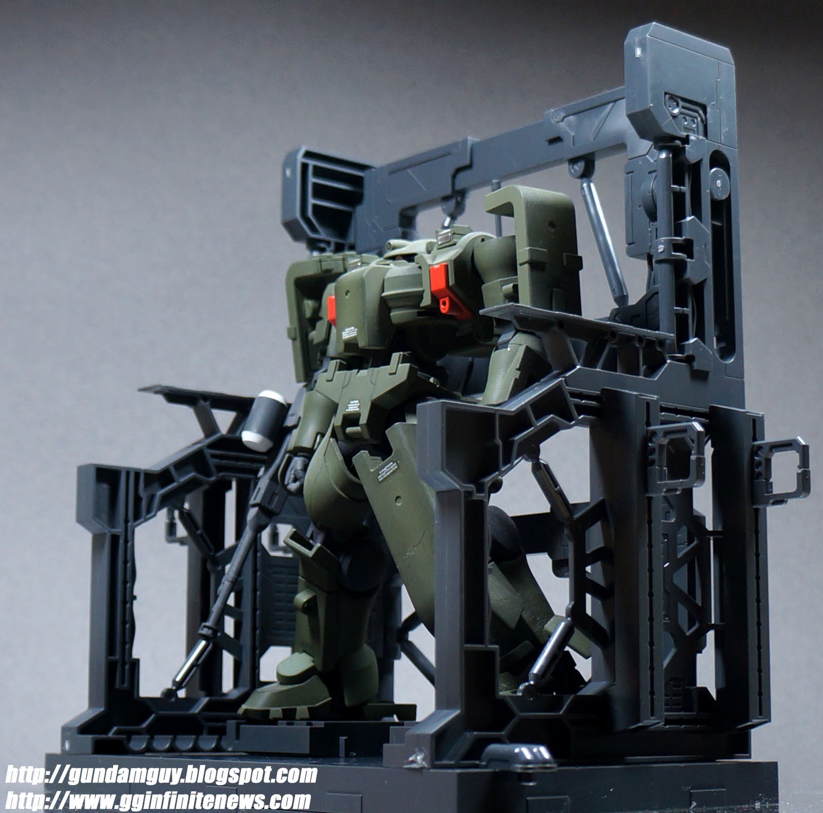 GUNDAM GUY: System Base 001 - Review by Gundam Guy