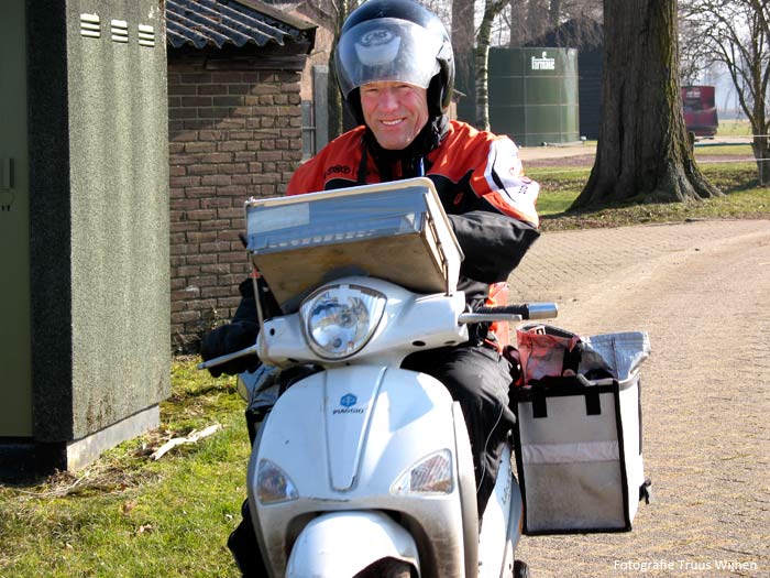 Wandel-, Fiets- en FotografieWeblog: De Postbode van... fotoserie van ...