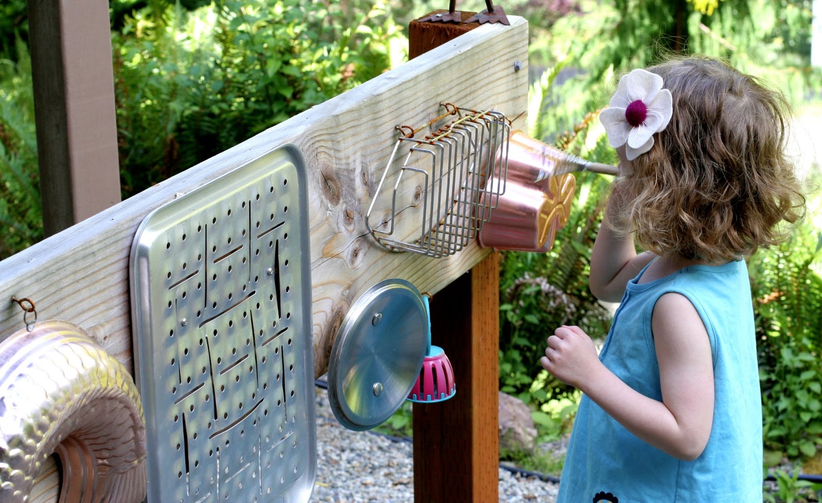 Backyard Design: DIY Outdoor Sound Wall/Music Station