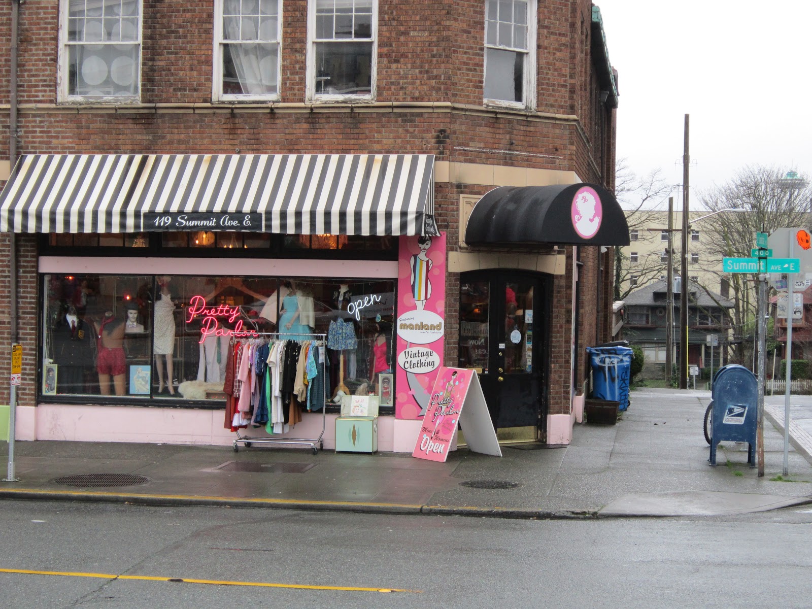 Toni's Vintage Trips: Northwest Vintage Fashion in Seattle, WA