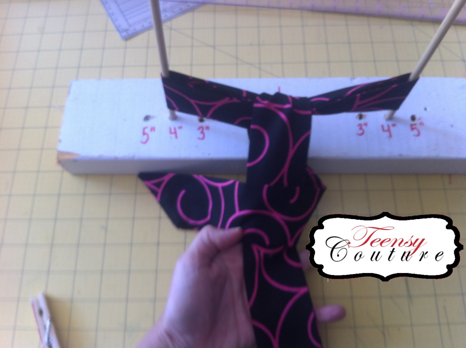 Teensy Couture: How to Make A Fabric Bow for Clothing