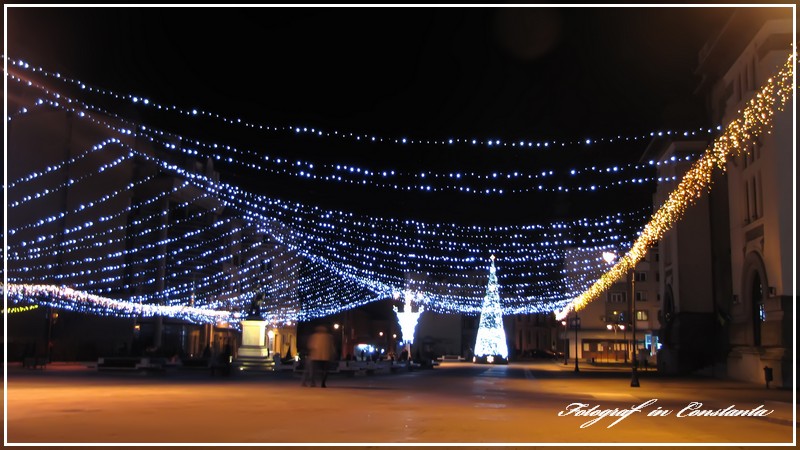 Piata Ovidiu, luminata pentru sarbatorile de iarna - Fotograf in Constanta