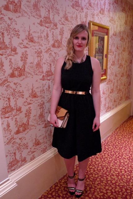 Eve Wanted a Wardrobe: Dinner Dance