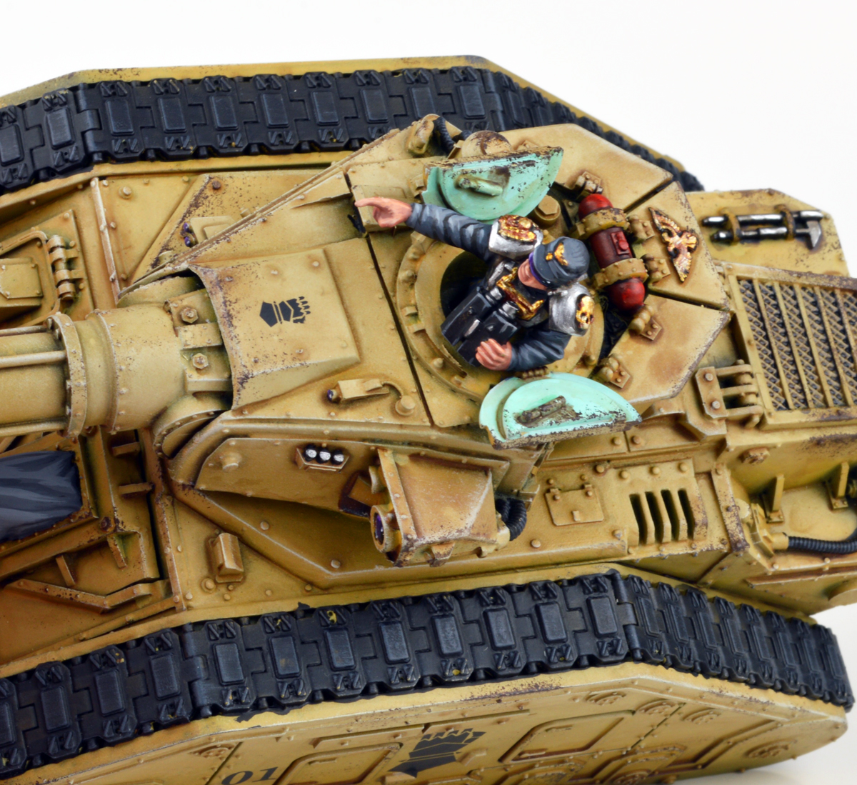 davetaylorminiatures: Tanith - Some armored support from the Narmenians!