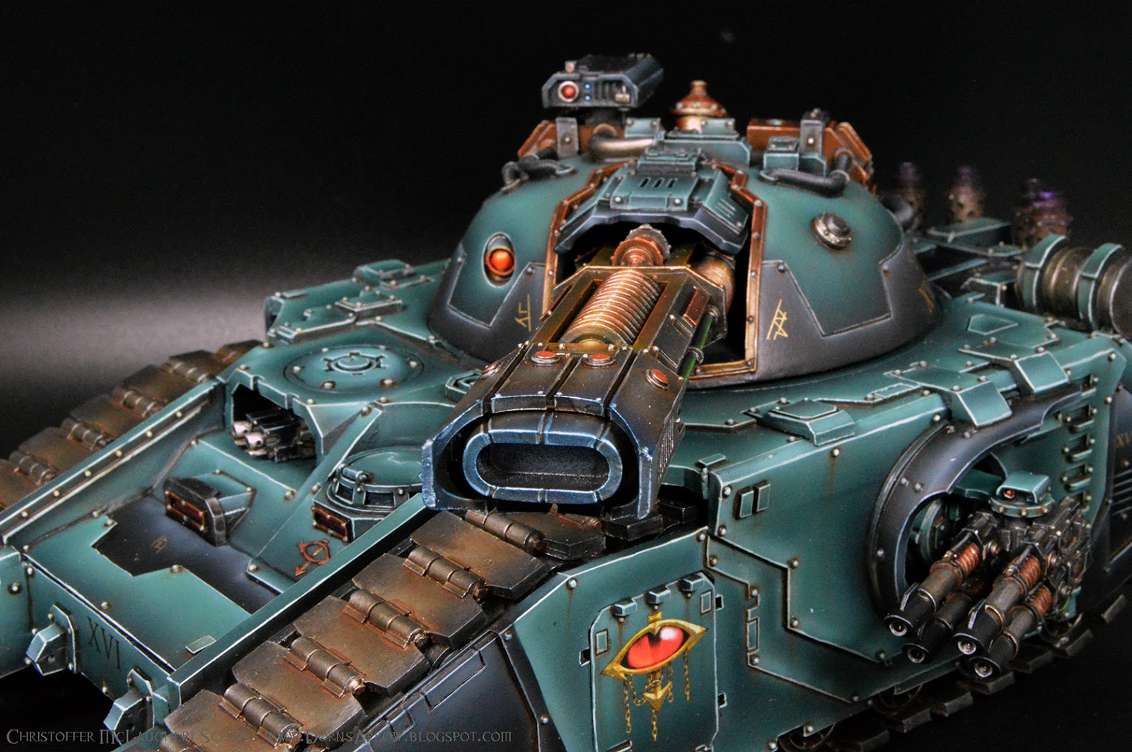 Dorn's Arrow: Glaive Super-heavy Special Weapons Tank - Sons of Horus