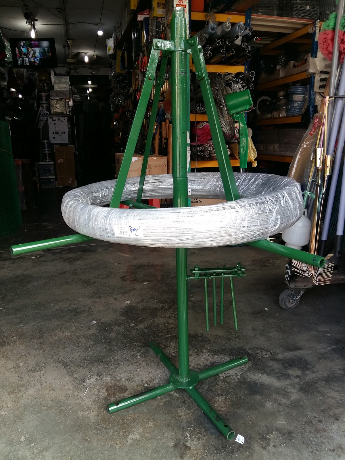 PAGAR ELEKTRIK DAN SOLAR SISTEM: High Tensile G.I. Wire Dispenser Stand ...